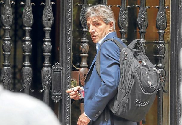 Con Caputo, la Argentina llega a la tapa del Financial Times | AgendAR