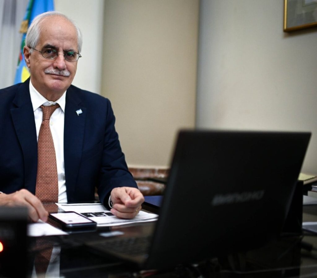 Jorge Taiana: una política de defensa para Argentina, la táctica y la ...