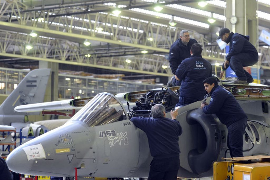 A pesar de la crisis que la agobia, FAdeA realizó en mayo el primer ...